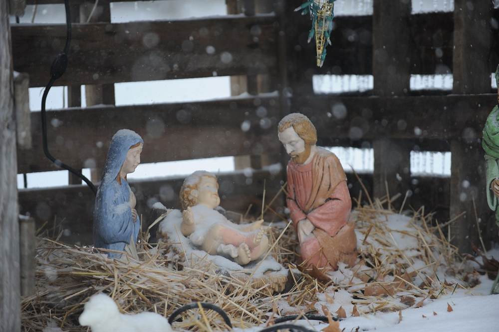 Air Force Kicks Baby Jesus off Base