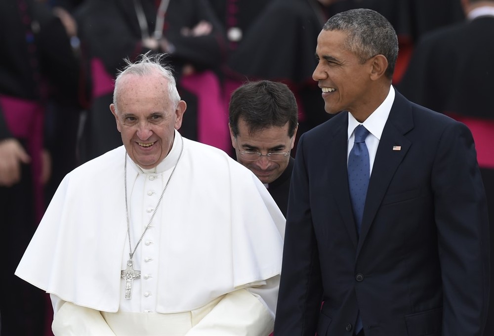 During Meeting With Pope at The White House, Obama Claims To Defend ...