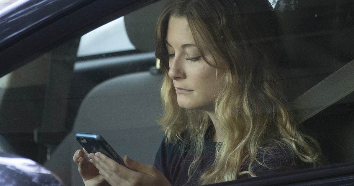 Beware Distracted Drivers This Summer