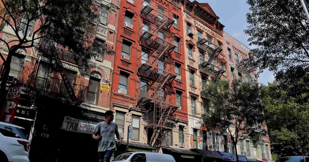 New York Turns Blind Eye to Crazy Man Terrorizing Bronx Apartment Building