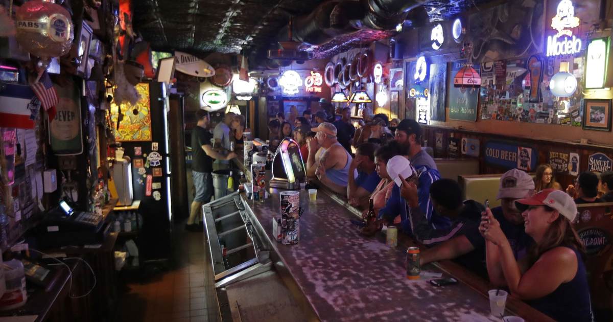 Why Some Wisconsin Bar Patrons Got a Hefty Bar Tab After Monday Night ...