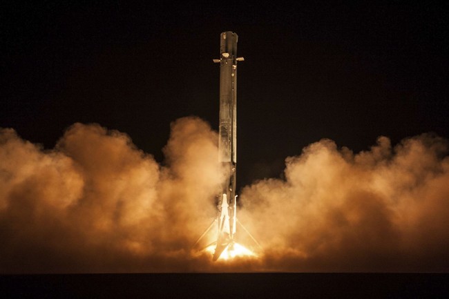 SpaceX and Uncle Sam Shrug Off Billion-Dollar Blame Game