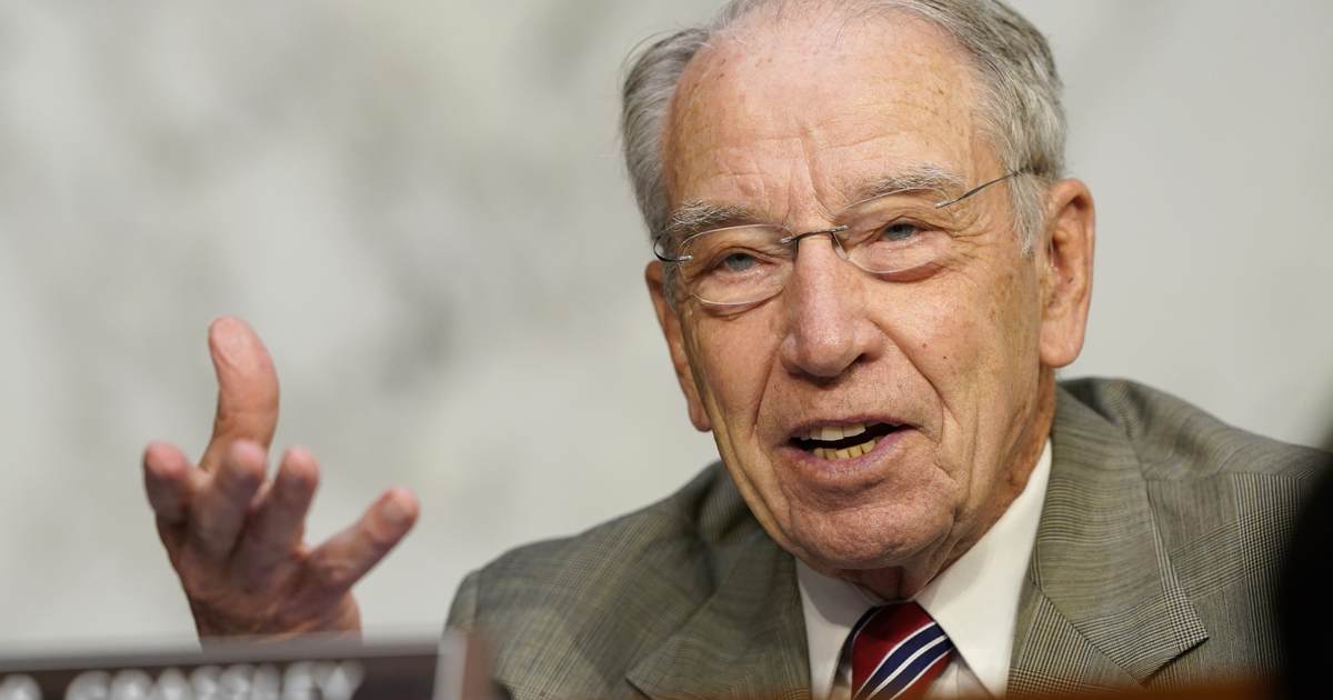 'It's Unconstitutional': Chuck Grassley Puts Activist Judges on Notice