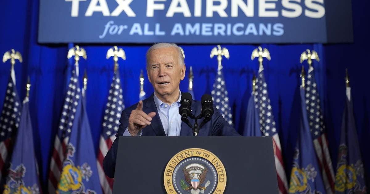 Washington Democrat Accidentally Sent 'Radical' Tax Plan to Entire Senate