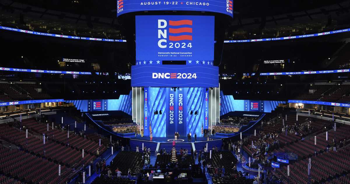 Cash Strapped: DNC Takes Out $15 Million Loan to Keep the Lights On