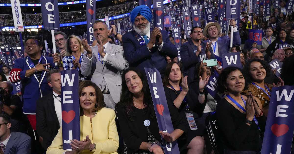 These Dem Women Don't Know the Lyrics to Our National Anthem