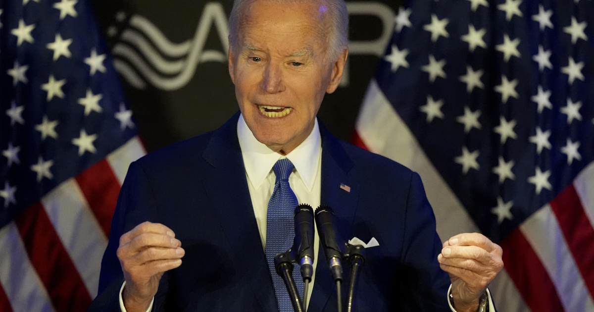 Some Half-Brain-Dead Man Who Thought He Was President Spoke Tonight