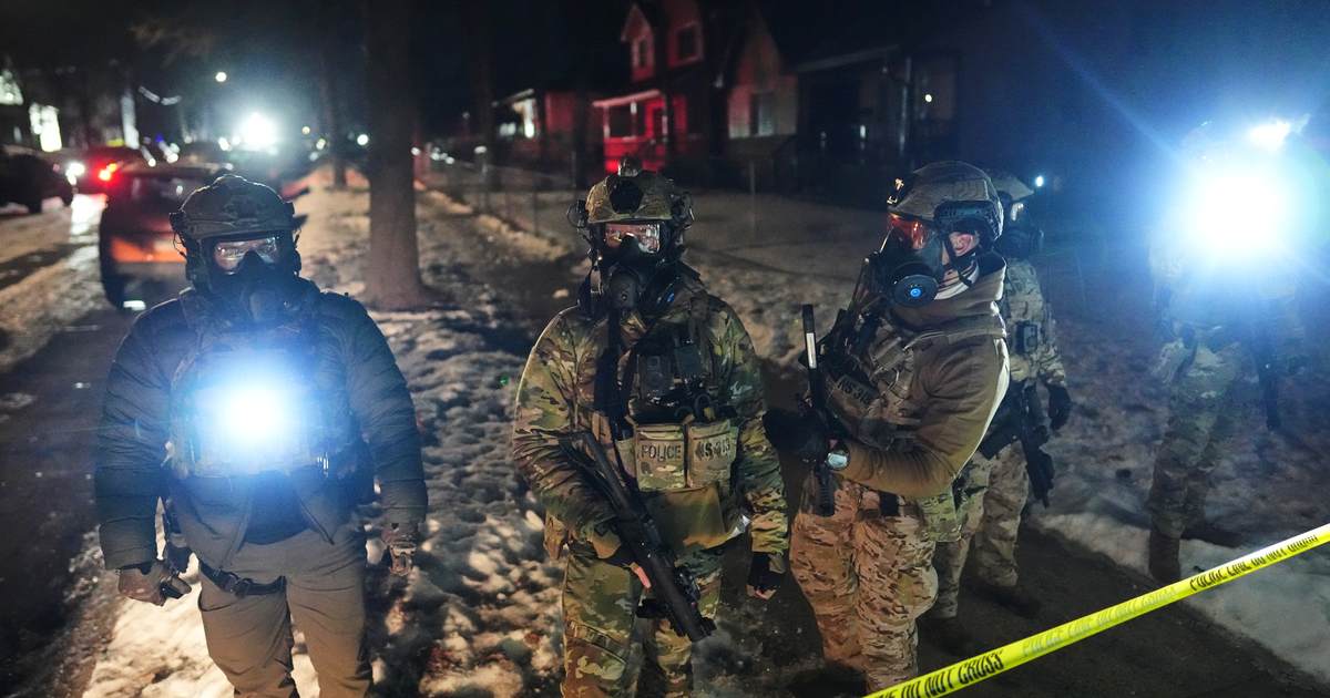 They Tried to Trap ICE Inside Its Own Building. It Didn’t Go as Planned.