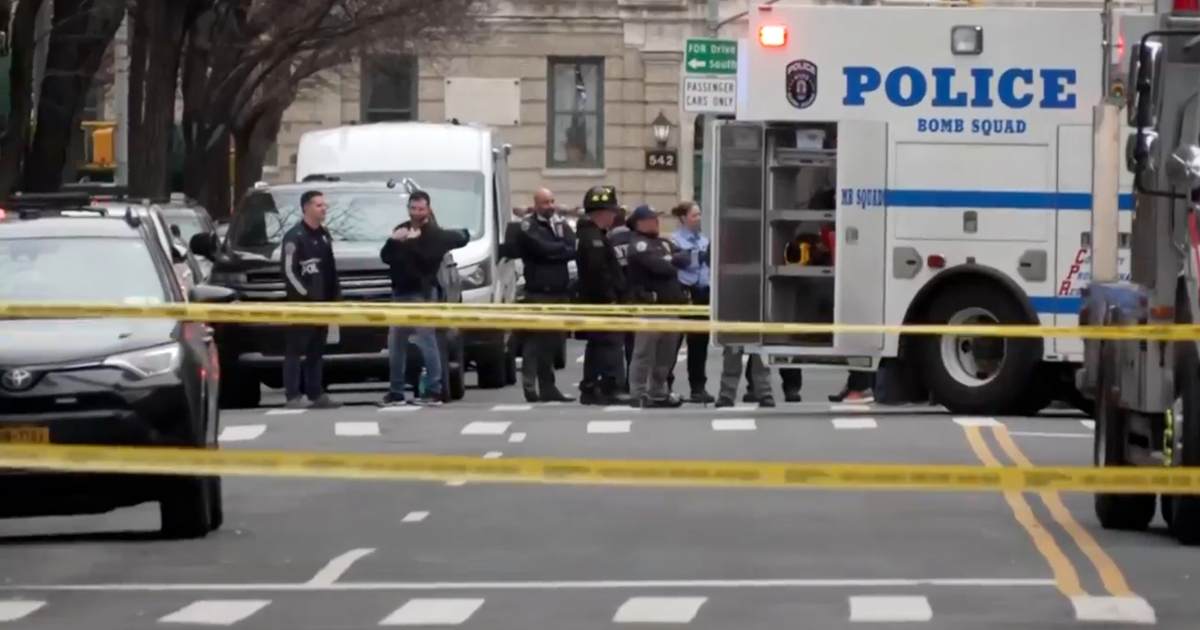This New York Bodega Owner Said He Feared for His Safety, and Now He's Dead