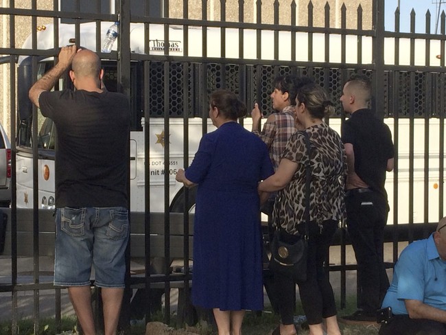 ADL Says OK Sign Is Nazi, Mum About ISIS One-Finger Salute – PJ Media