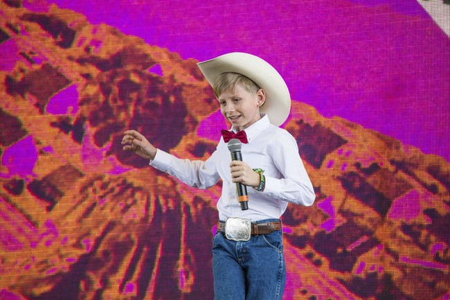 Overnight Sensation 'Walmart Yodel Boy' Wows Crowd at Coachella – PJ Media