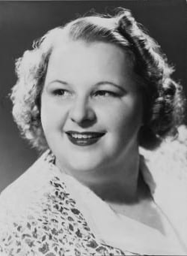 Yankees Drop Kate Smith's Version of 'God Bless America' Because People ...