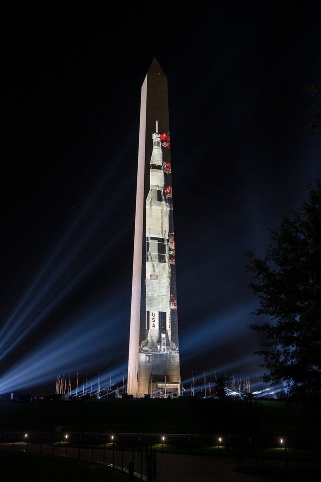 For Apollo 11 Anniversary, the Washington Monument Becomes a Moon ...
