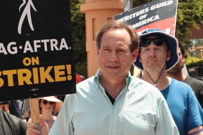 California GOP Senate Candidate Eric Early Joins SAG-AFTRA Picket Line ...