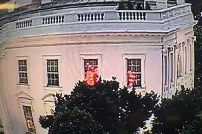 MYSTERY SOLVED. Flashing Red Lights at White House Edition (VIDEO ...