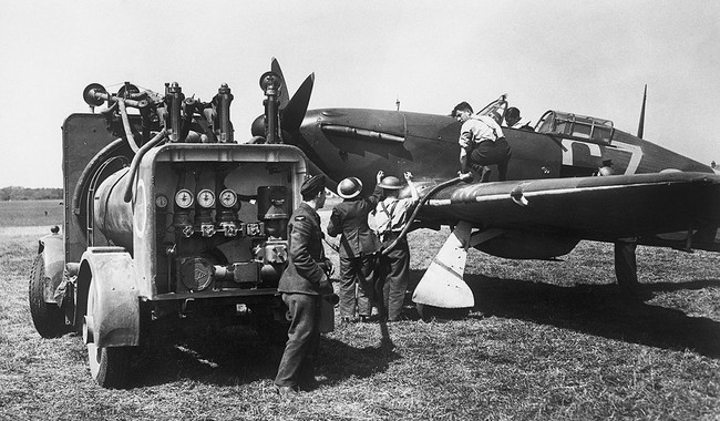 RIP, Battle of Britain Pilot Paddy Hemingway, the Last of the Few ...