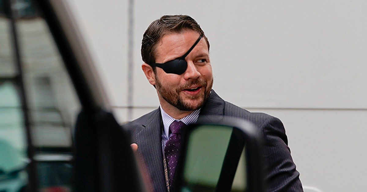 Rep-Elect Crenshaw Gets Candid About His Eye Patch and What He Wears ...