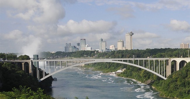 Explosion at Cross-Border Bridge in Niagara Falls, FBI Investigating ...
