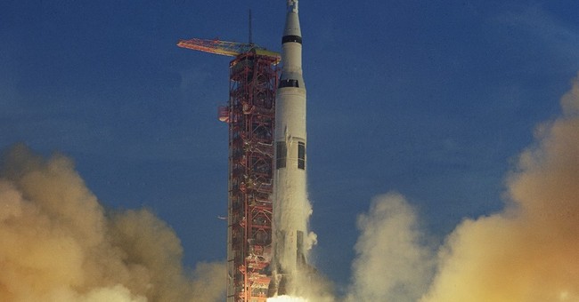 ‘First To the Moon’: Documentary Commemorates Apollo 8, First Flight to ...