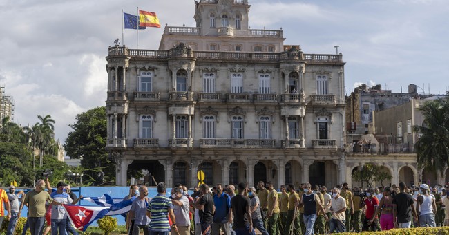 New York Times' Characterization of Cuba 'Freedom' Chants is Revealing ...