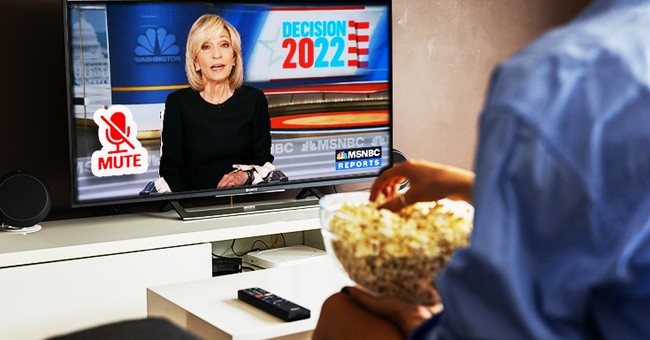 If Information Is King, America's Mainstream Media Are the Court ...